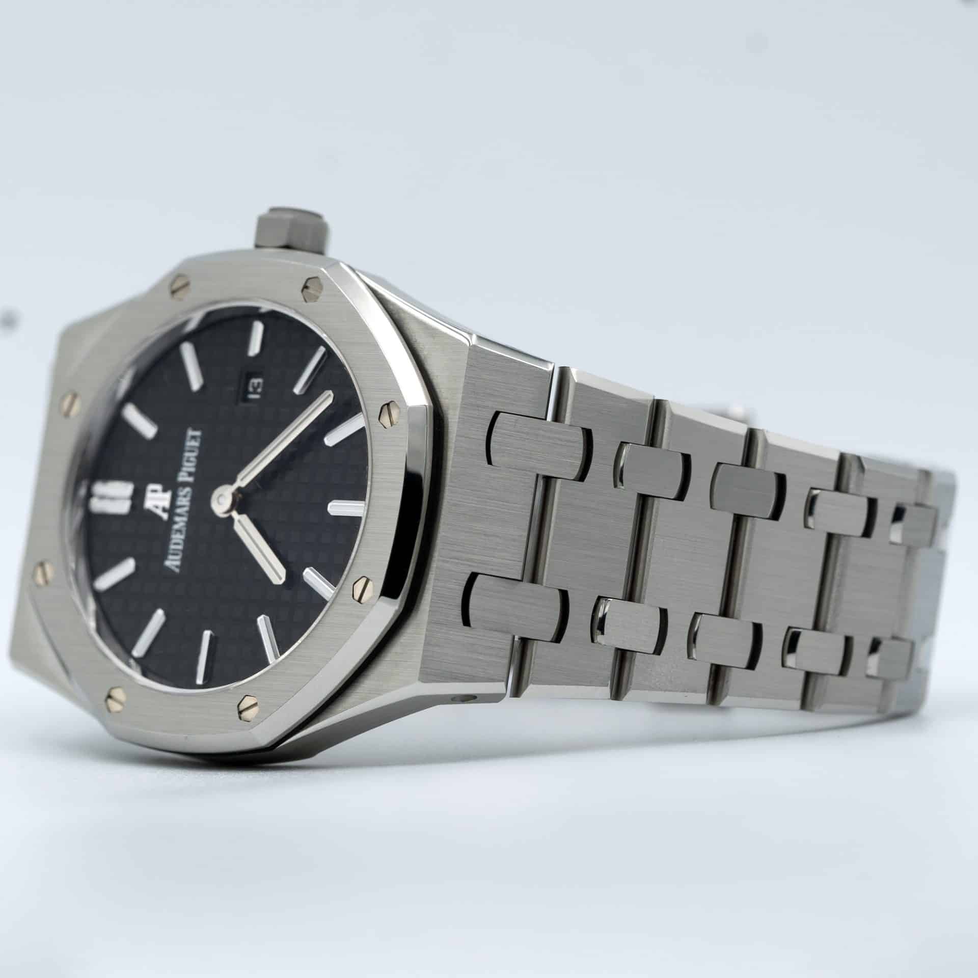 Buy Audemars Piguet Royal Oak Quartz 33mm